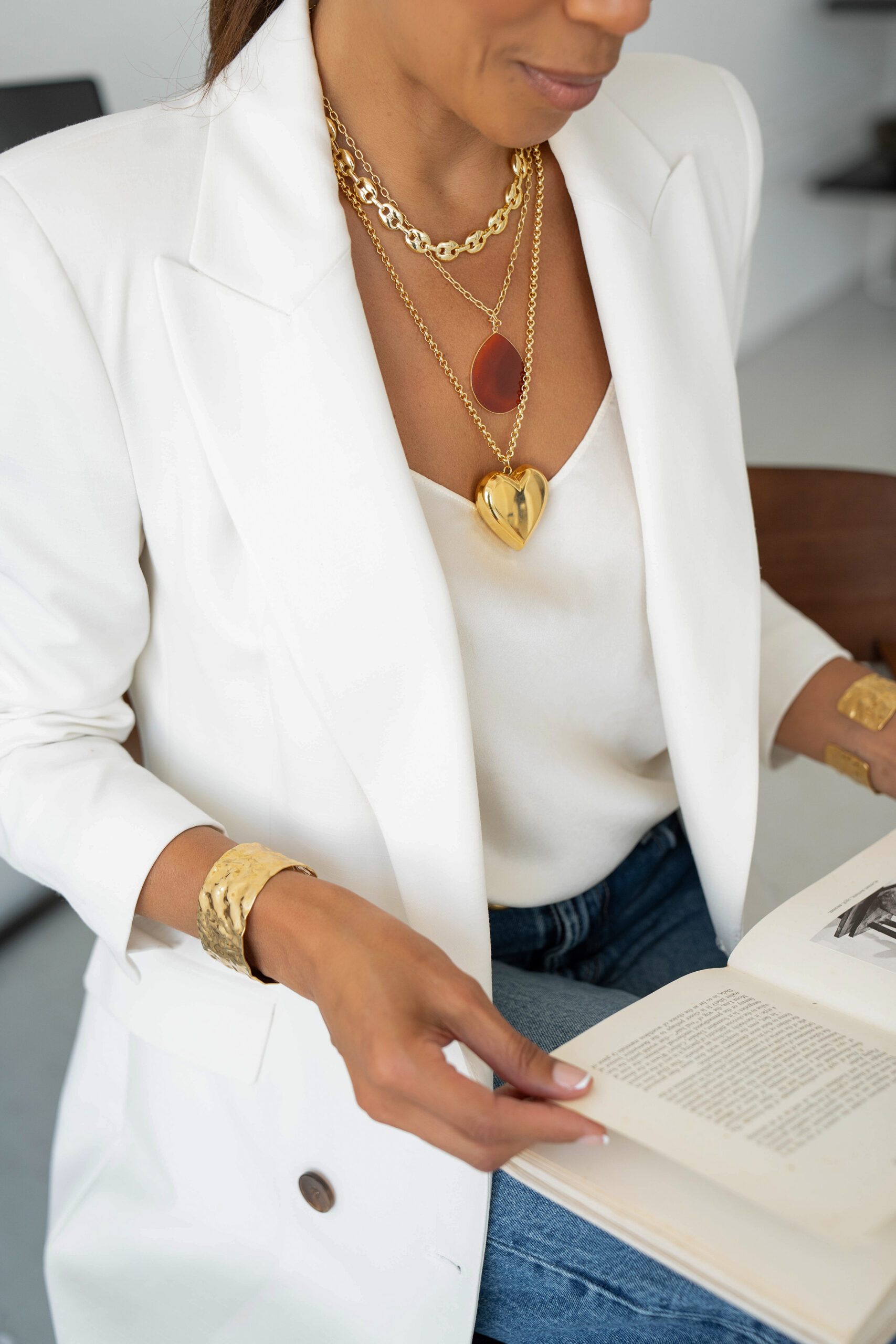 8 Evocative Poems with Imagery for AP Literature - Three Heads